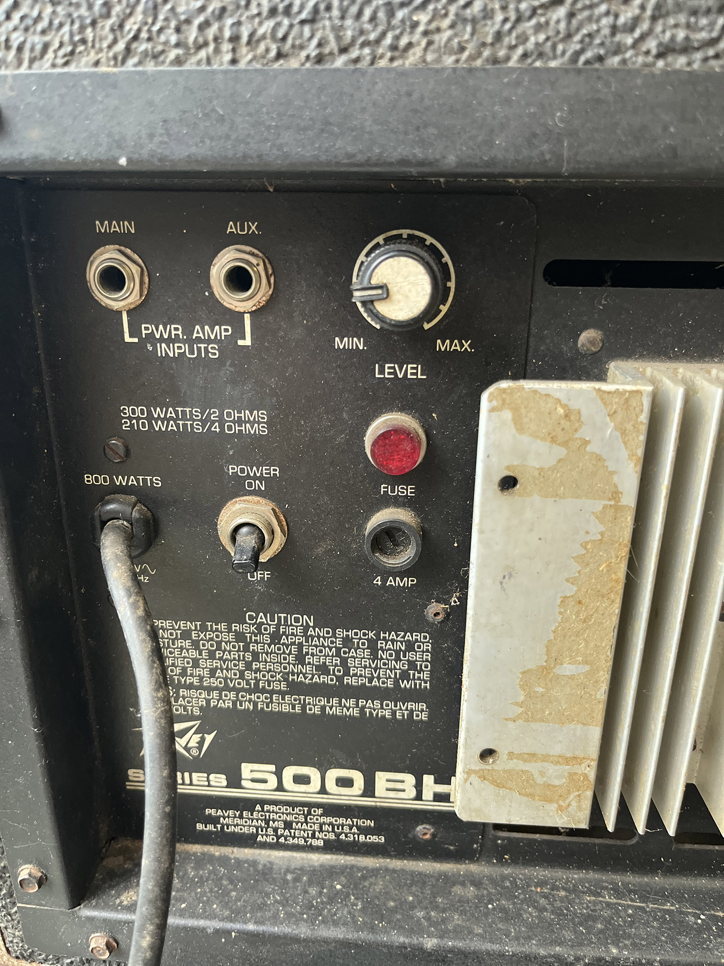 Peavey Model 210 Bass Amp Cabinet | The Local Pickup