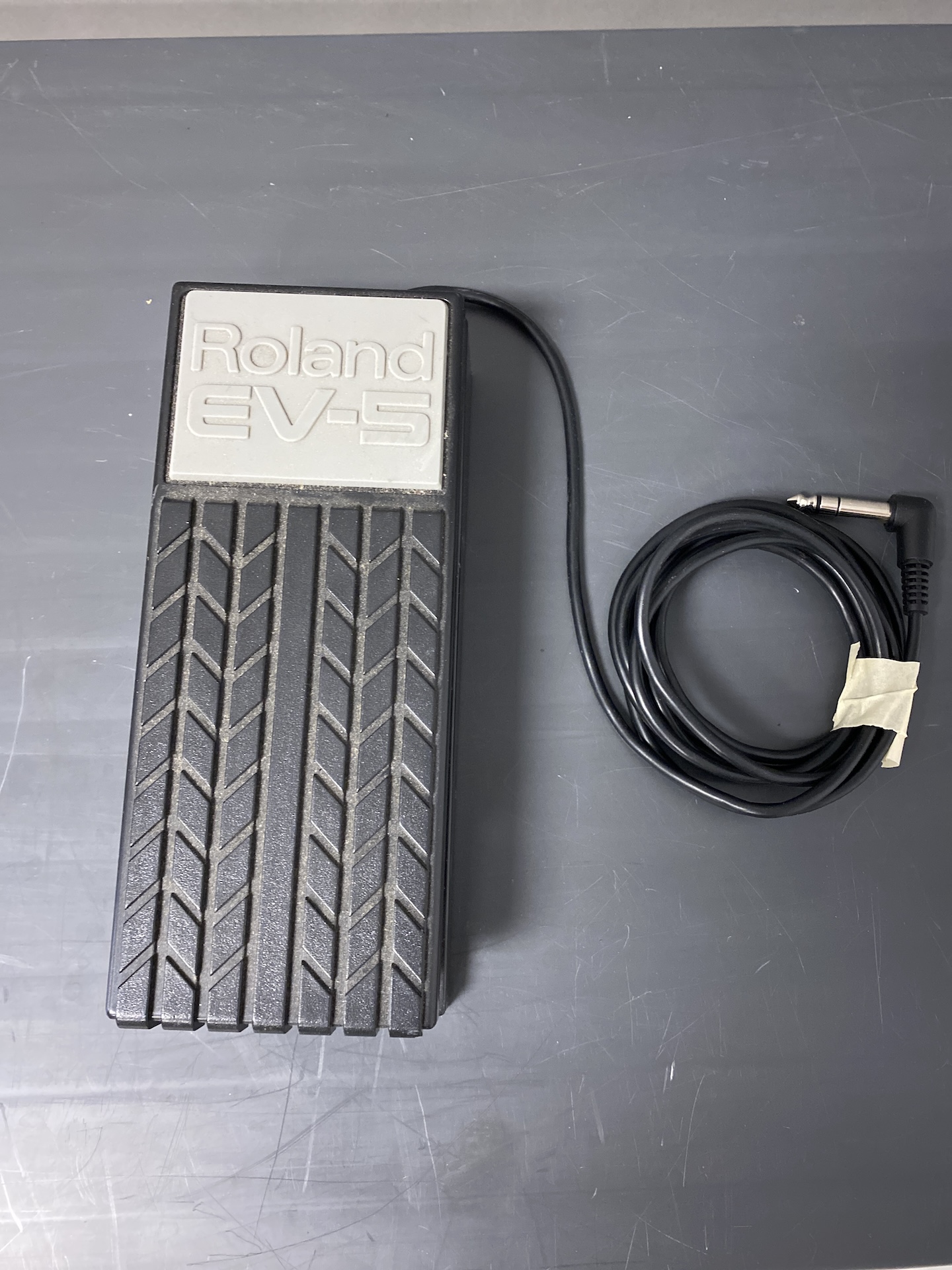 Roland EV-5 Expression Pedal | The Local Pickup